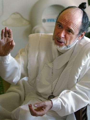 Raël revient sur le devant de la scène avec… Le clonage de Michael ...