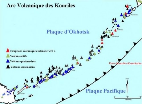 Sismotectonique de l'Arc volcanique Hokkaido-Kouriles-Kamchatka ...